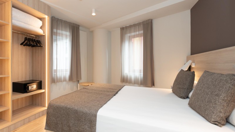 HOTEL & APARTHOTEL COSMOS